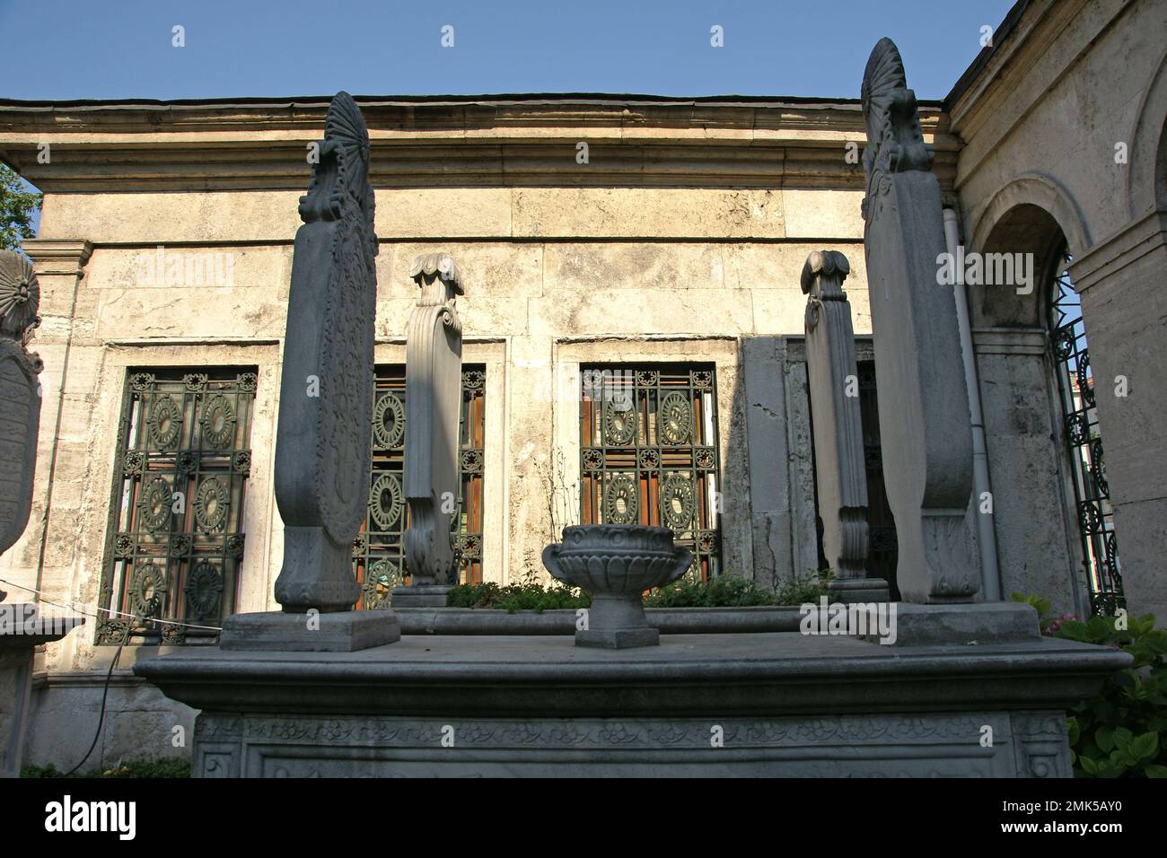 Mosque of sultan mahmut ii hi-res stock photography and images - Alamy