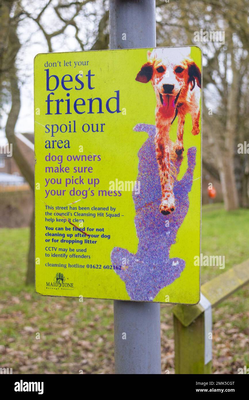 Dog mess sign hi-res stock photography and images - Alamy