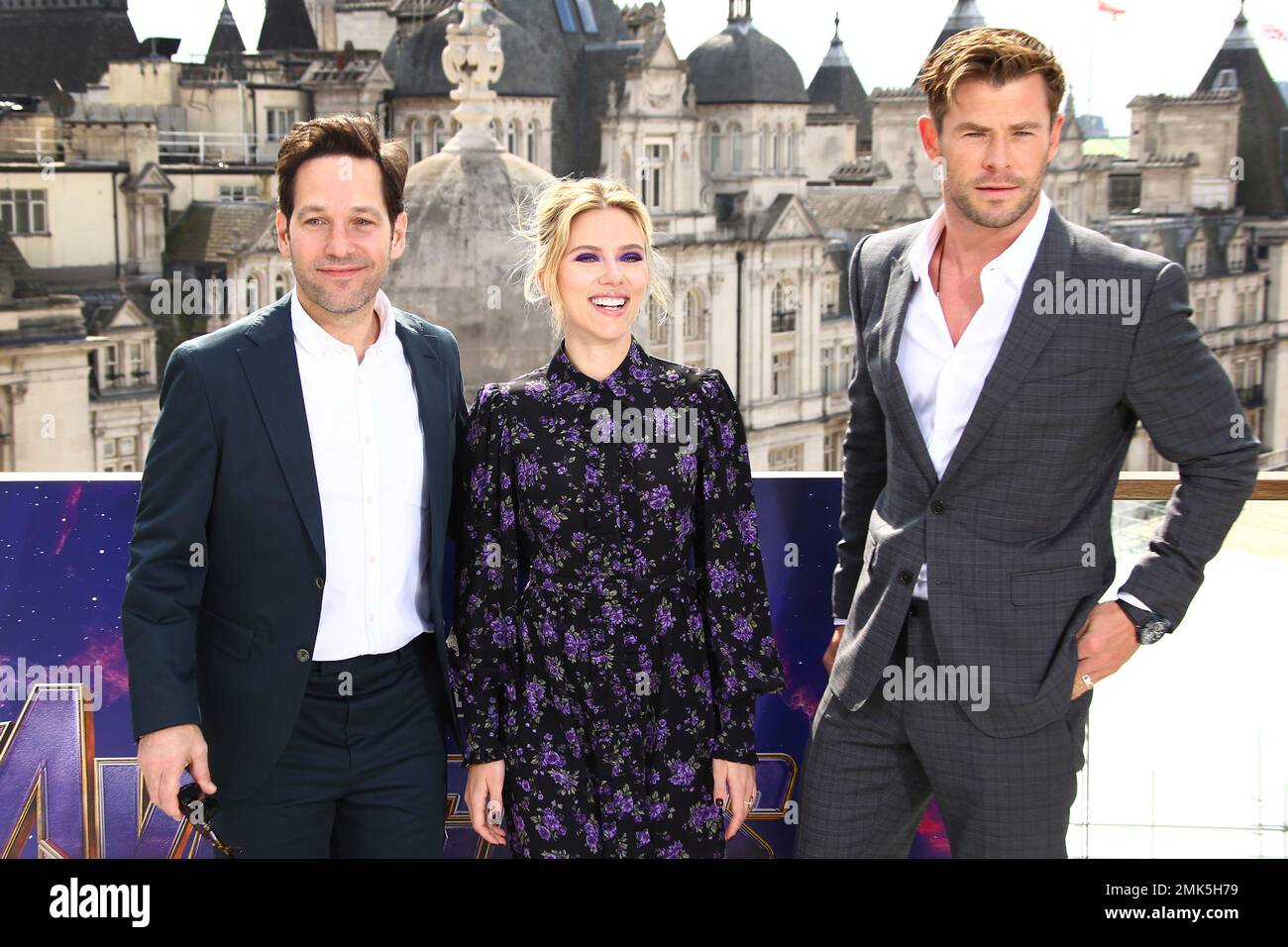 Actors Paul Rudd, Scarlett Johansson and Chris Hemsworth pose for ...