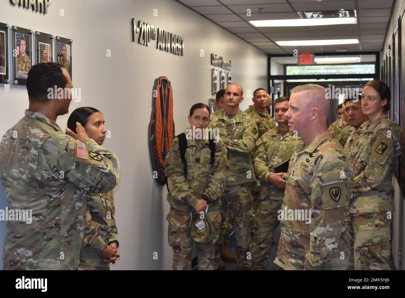 U.S. Army Sgt. 1st Class Kenneth Terrell an instructor in 1st Battalion ...