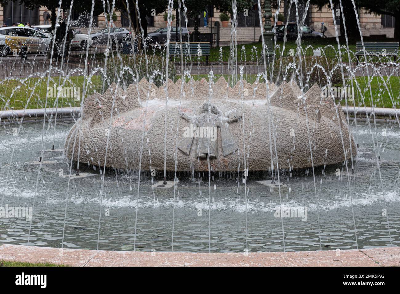 Magnificent Fountain delle Alpi in the center of Bra Square, Verona ...