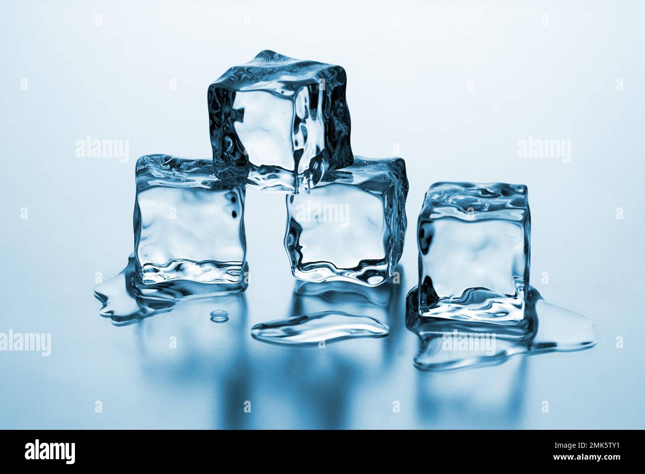 pile of melting ice cubes Stock Photo - Alamy