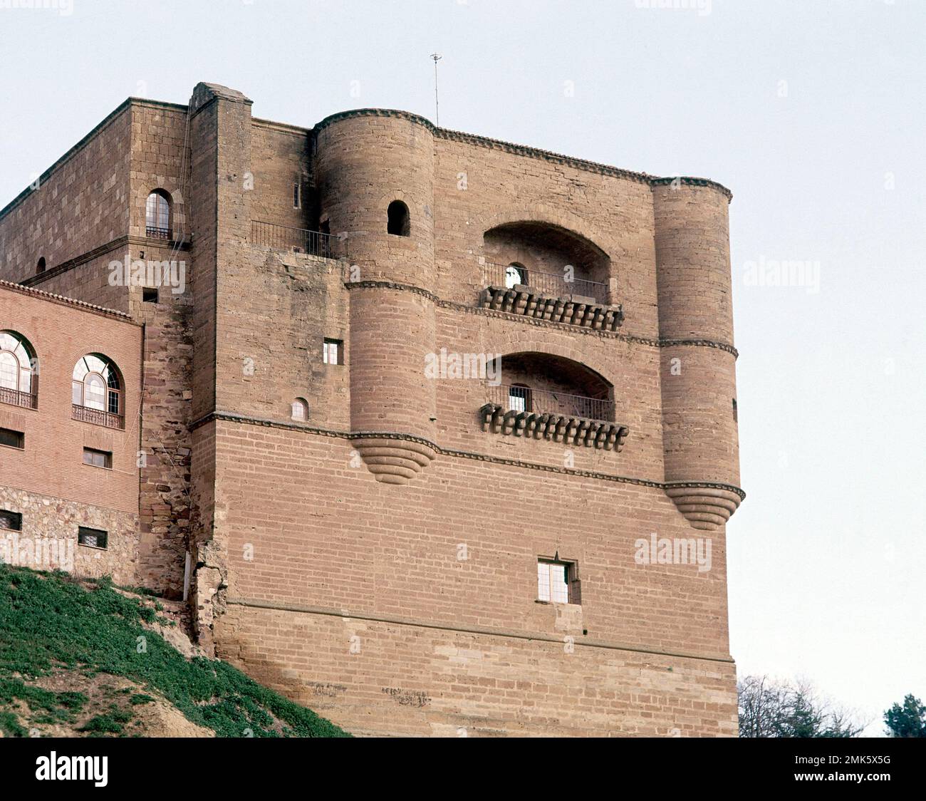 PARADOR NACIONAL DE BENAVENTE - TORRE DEL CARACOL - SIGLO XVI ...