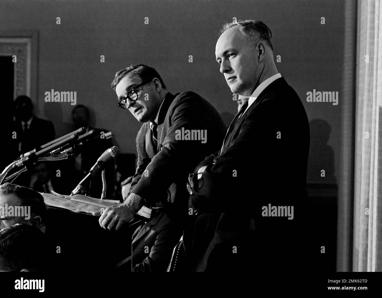 Howe j hi-res stock photography and images - Alamy