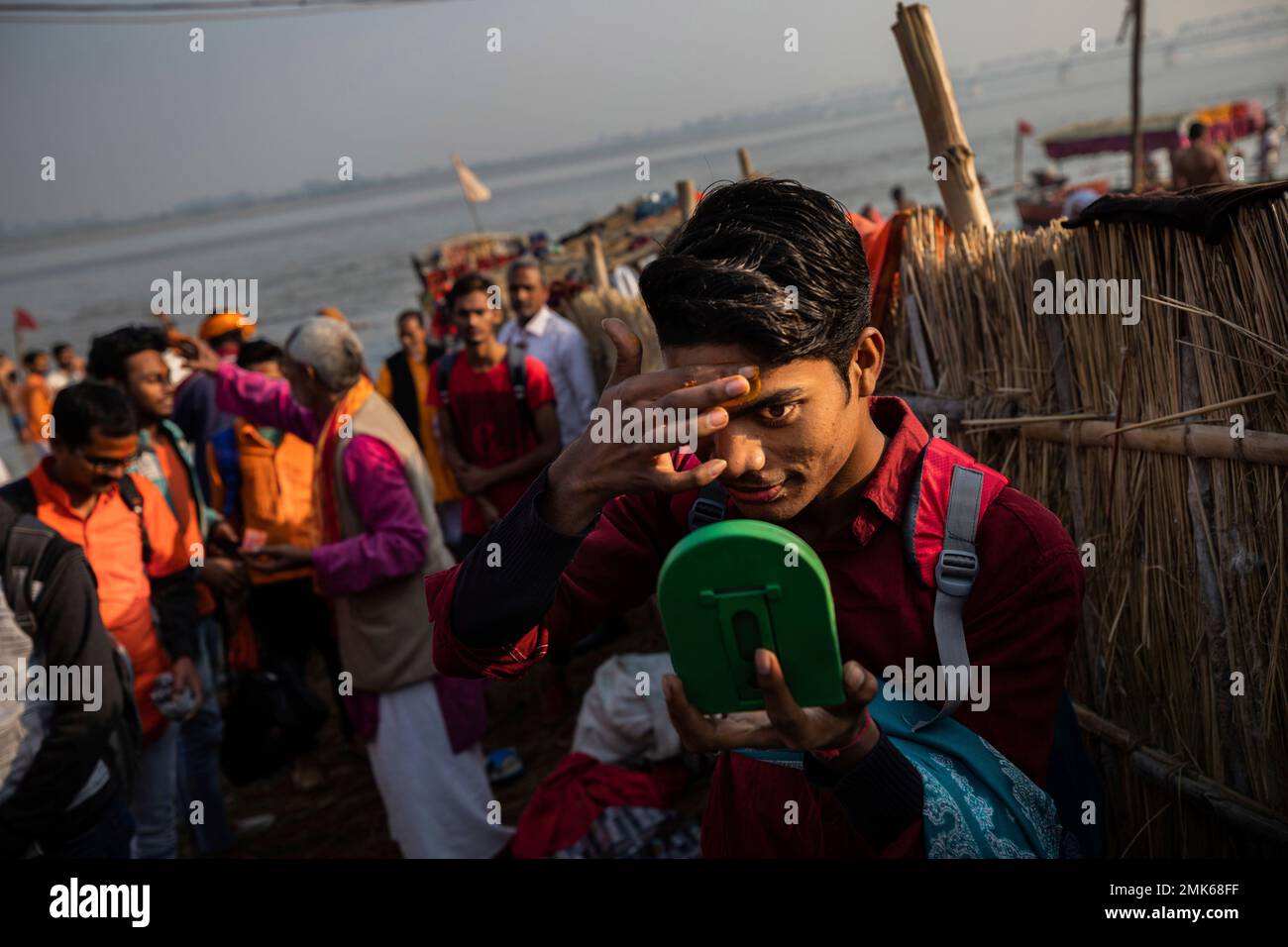 In this Sunday, Nov. 25, 2018 photo, a Hindu hardline supporter applies ...