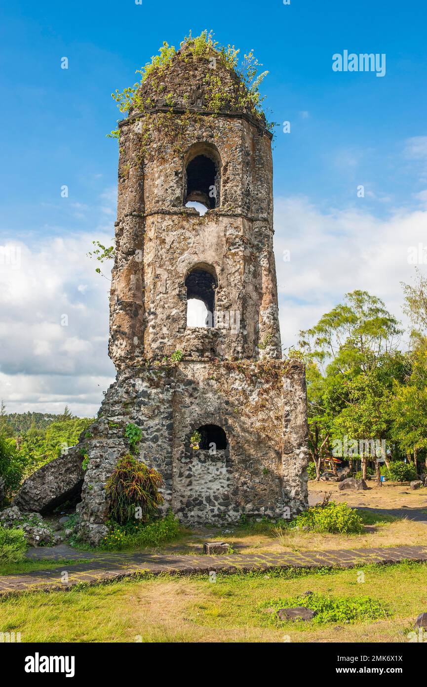 Cagsawa Church destroyed by Mayon Volcano (1814), Cagsaua, Legazpi City ...