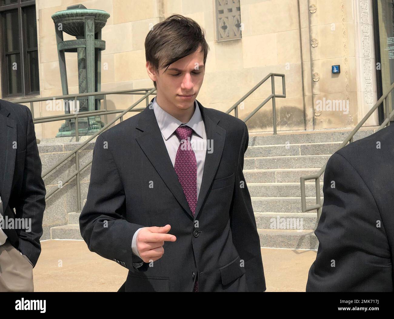 Casey Viner, an Ohio gamer accused of recruiting a prankster to make a ...