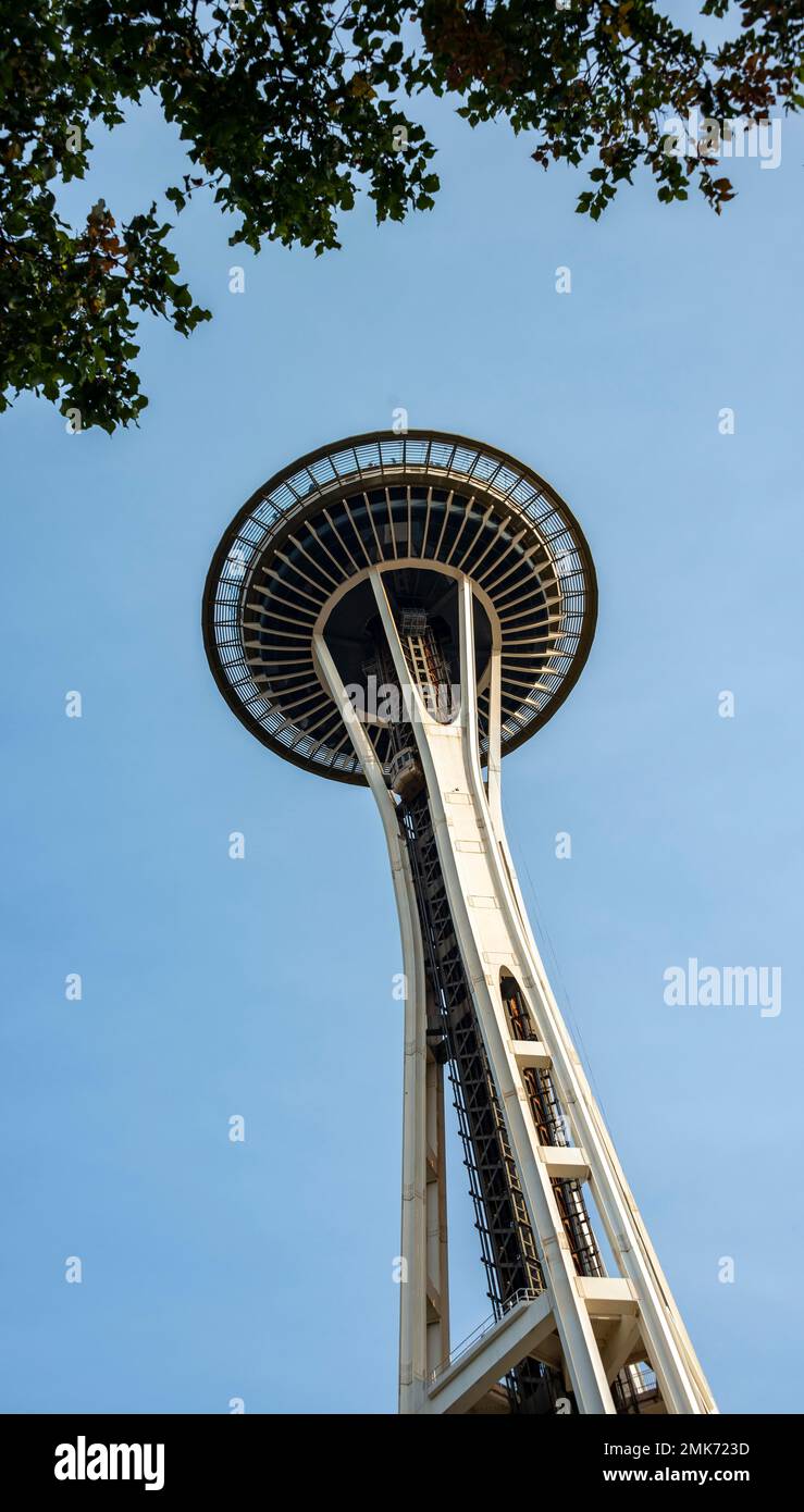 Space Needle observation tower, Seattle, Washington, USA Stock Photo ...