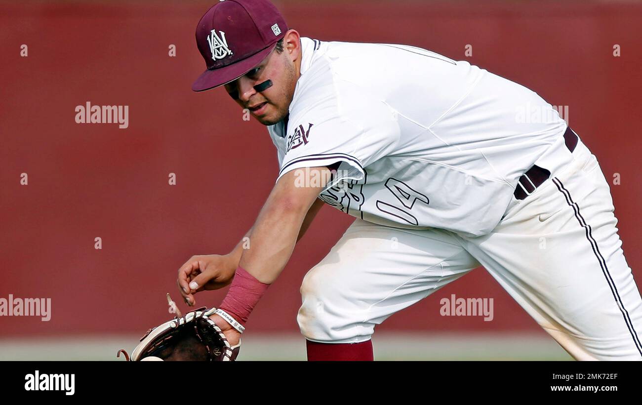 Alabama A&M's Stephan Soto (14) fields the ball during an NCAA college ...