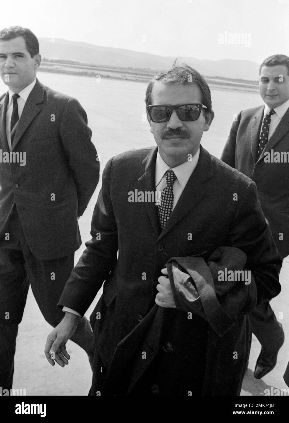 Algerian Foreign Minister Abdelaziz Bouteflika returns to Maison ...