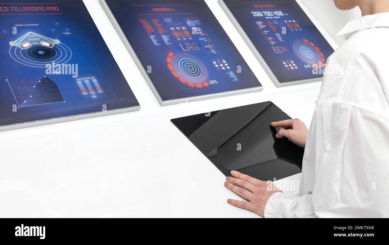 Digital monitors hi-res stock photography and images - Alamy