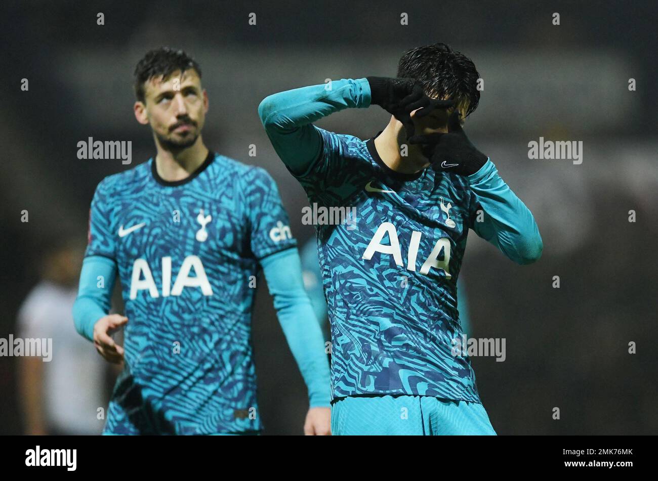 Son tottenham 2022 celebrate hi-res stock photography and images - Alamy