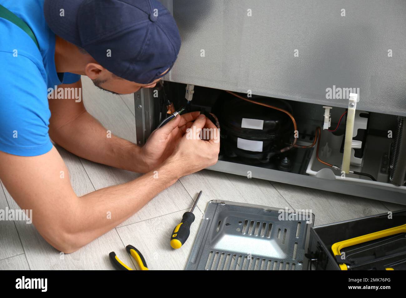 Broken refrigerator hi-res stock photography and images - Alamy