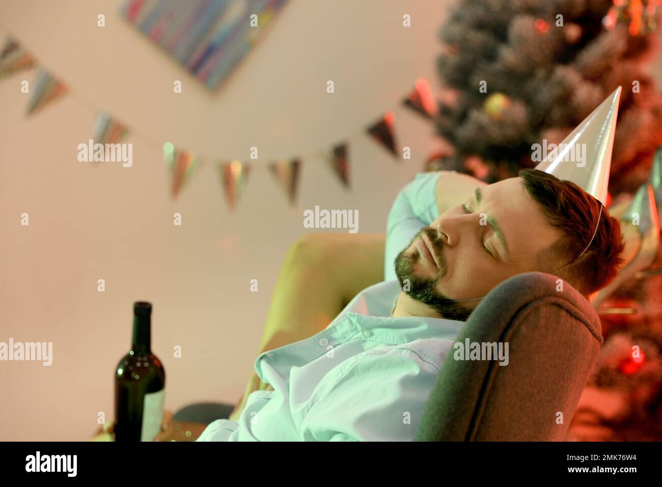 Woman man mess flat hi-res stock photography and images - Alamy