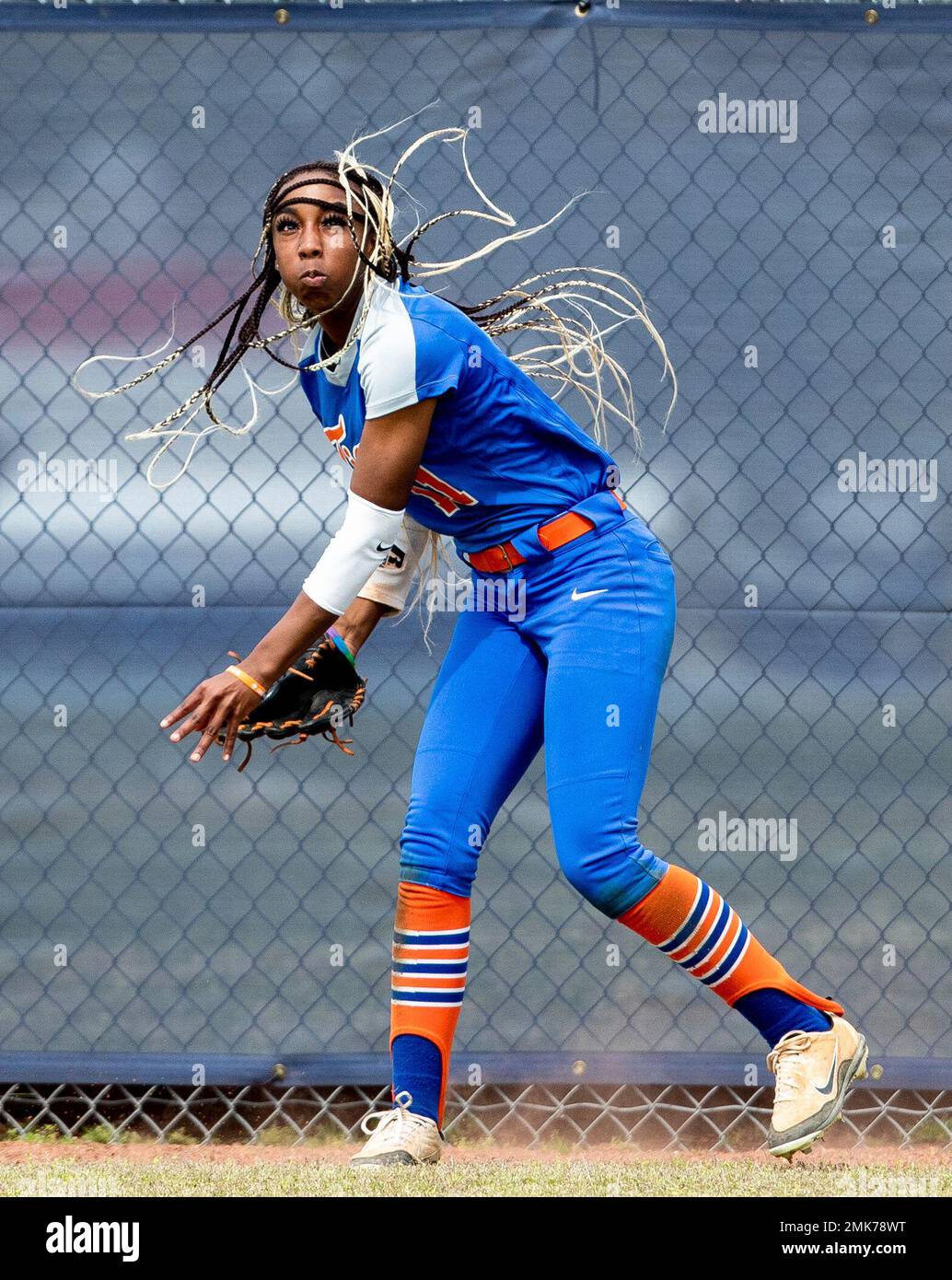 Savannah State's Destiny Beckham (11) makes a throw during an NCAA ...