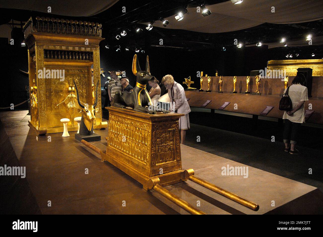 Tutankhamun exhibition hi-res stock photography and images - Alamy
