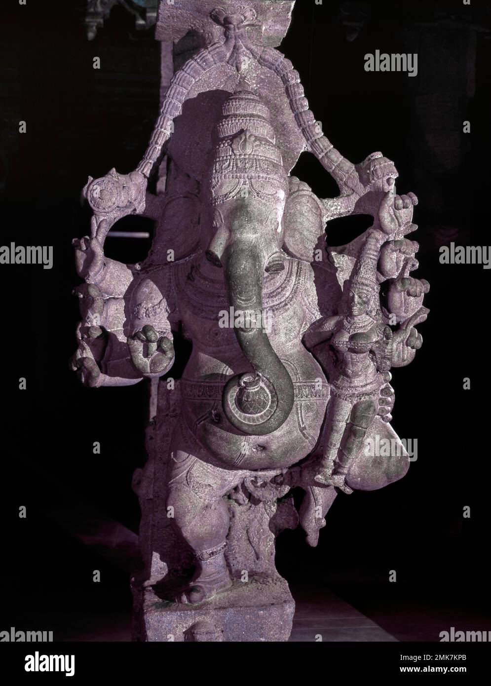 God Ganesha statue in art Museum 1000 pillared hall in Meenakshi Amman ...