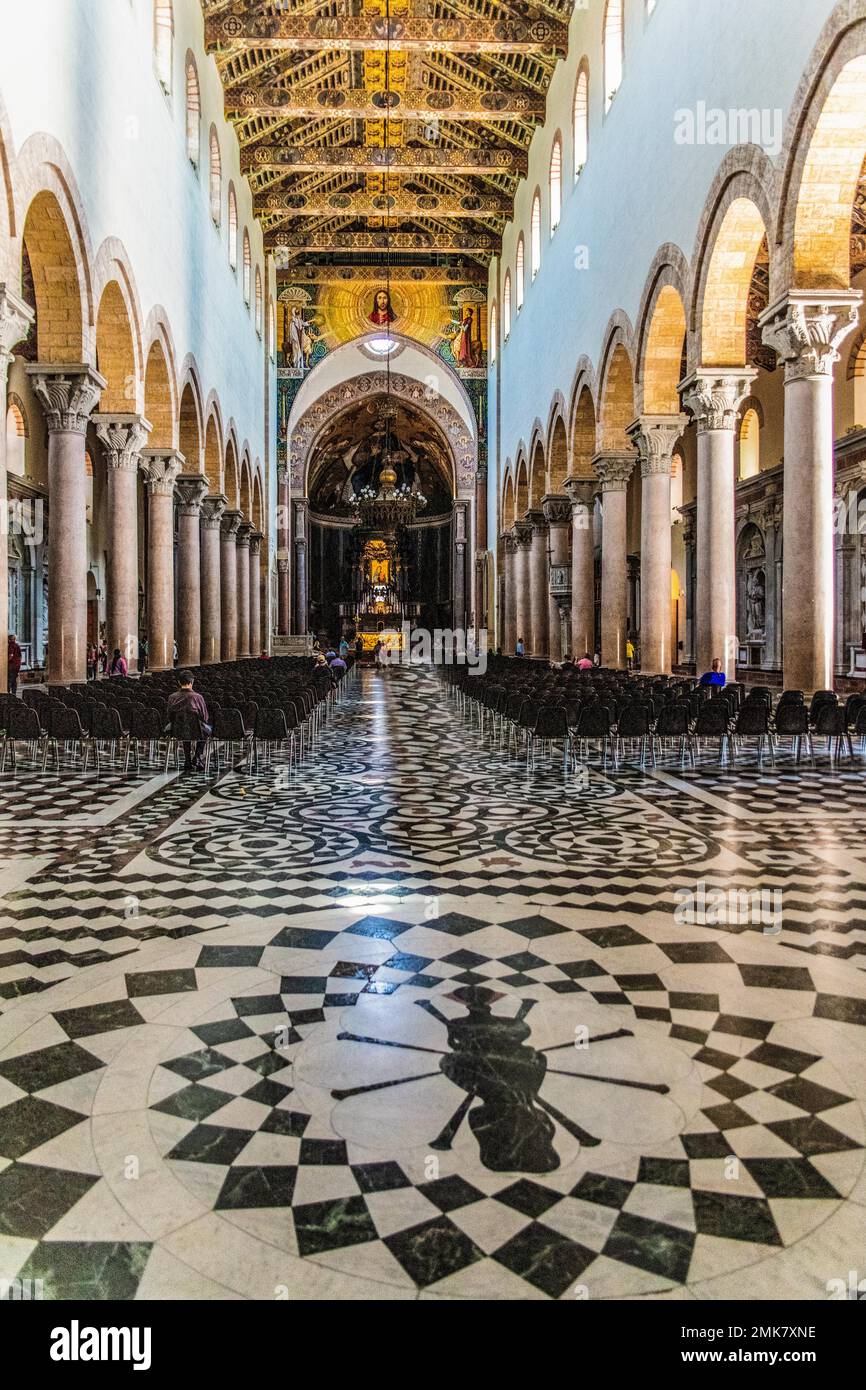 Maria ss assunta hi-res stock photography and images - Alamy