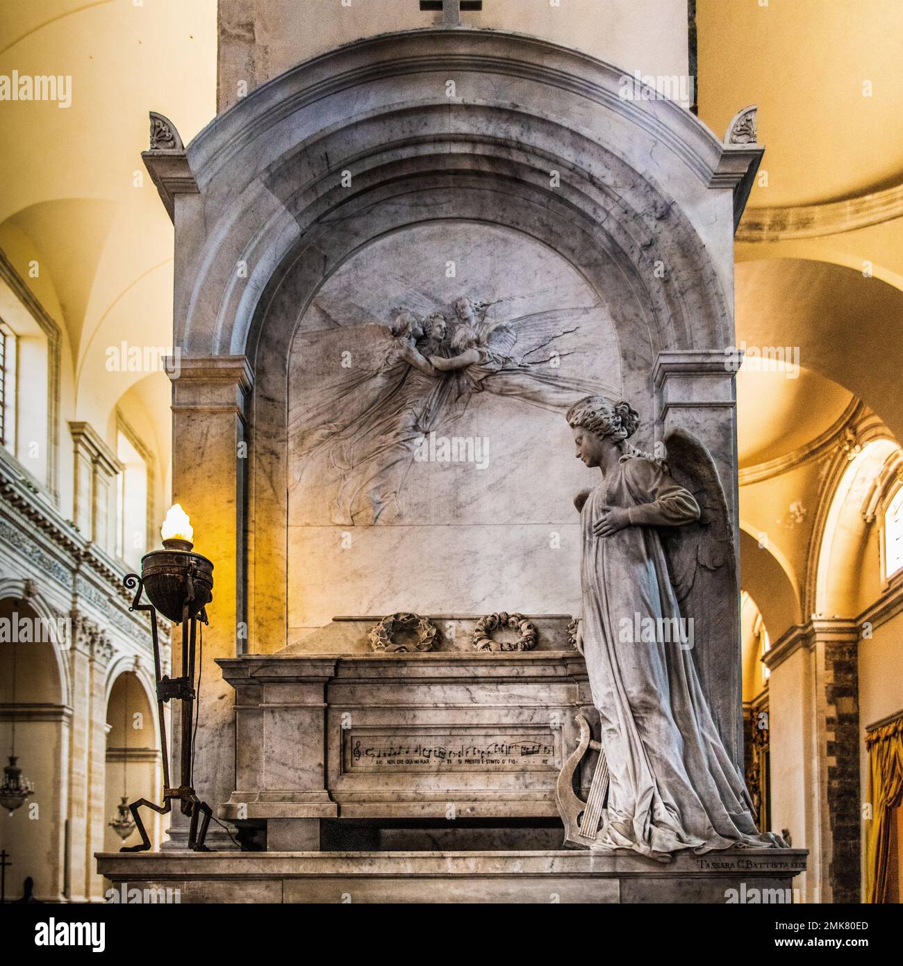 Tomb of the composer Bellini, Cattedrale di SantAgata, Piazza del Duomo ...