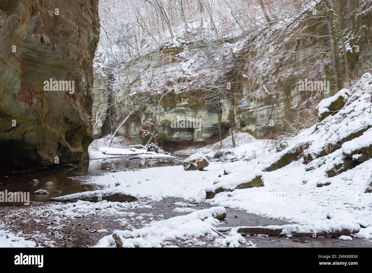 Winter landscape in the Lower Dells at Matthiessen State Park, Illinois ...