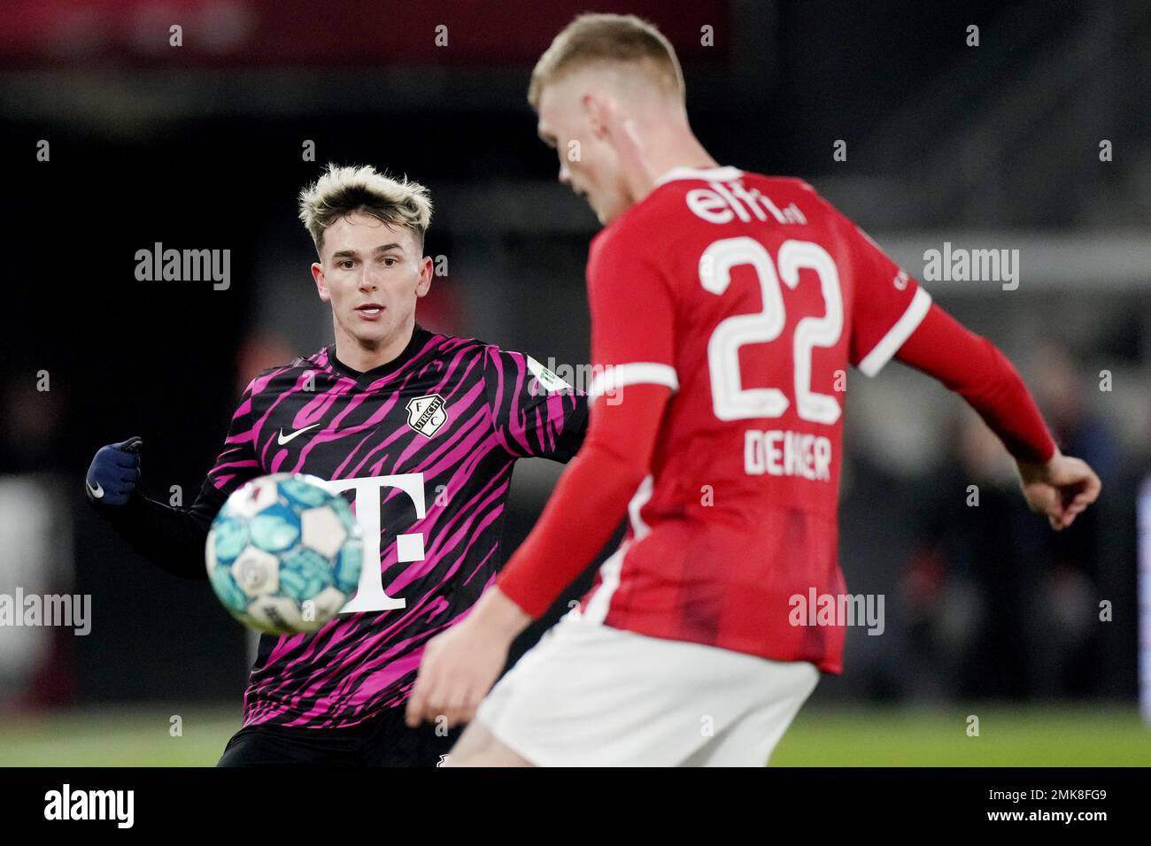 ALKMAAR, 28-01-2023, AFAS stadium , season 2022 / 2023 , Dutch Eredivisie Football between AZ ...