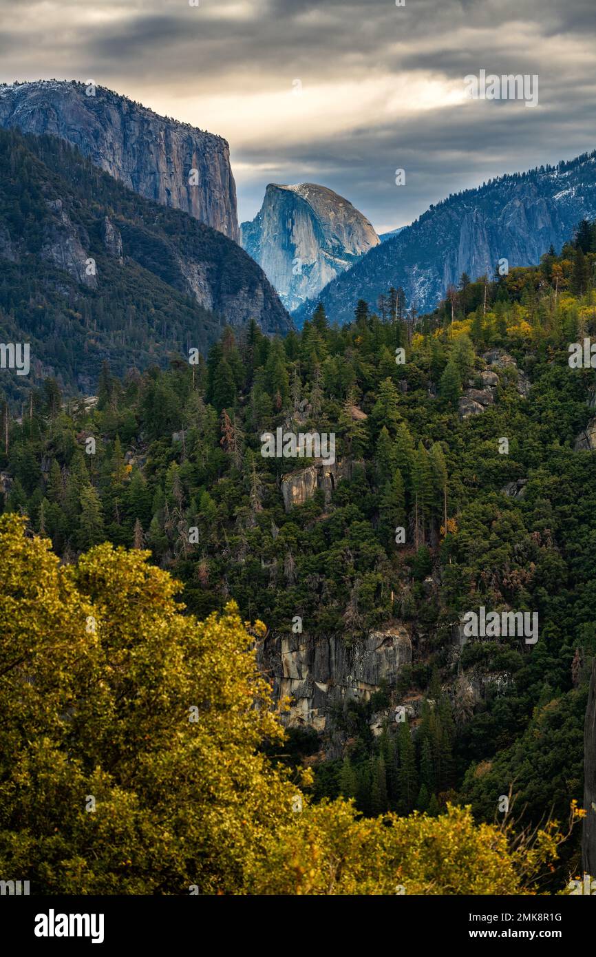The famous Half Dome formation in Yosemite National Park Stock Photo ...