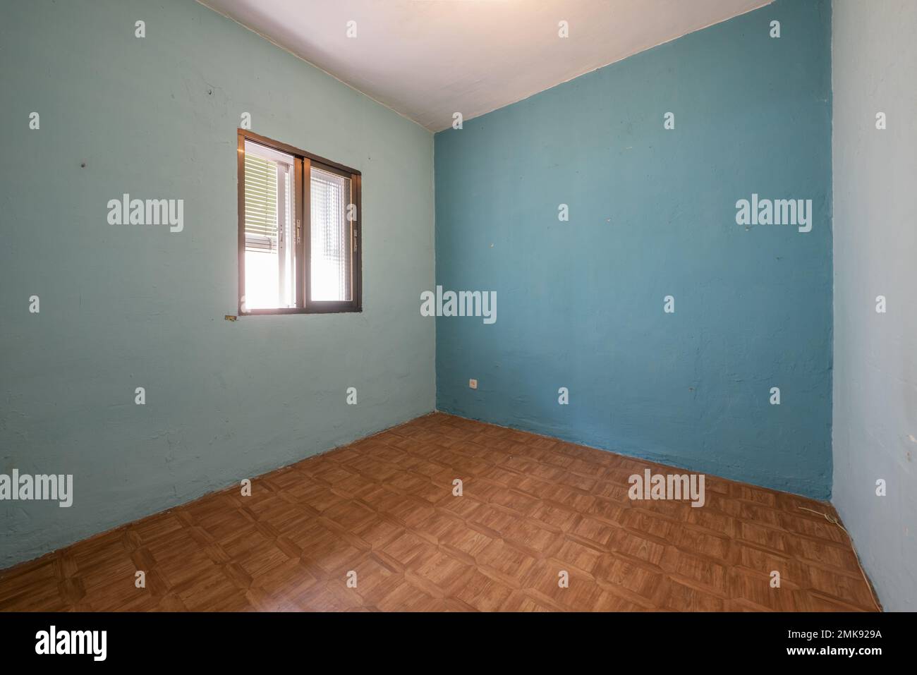 Ugly Living Room Wall