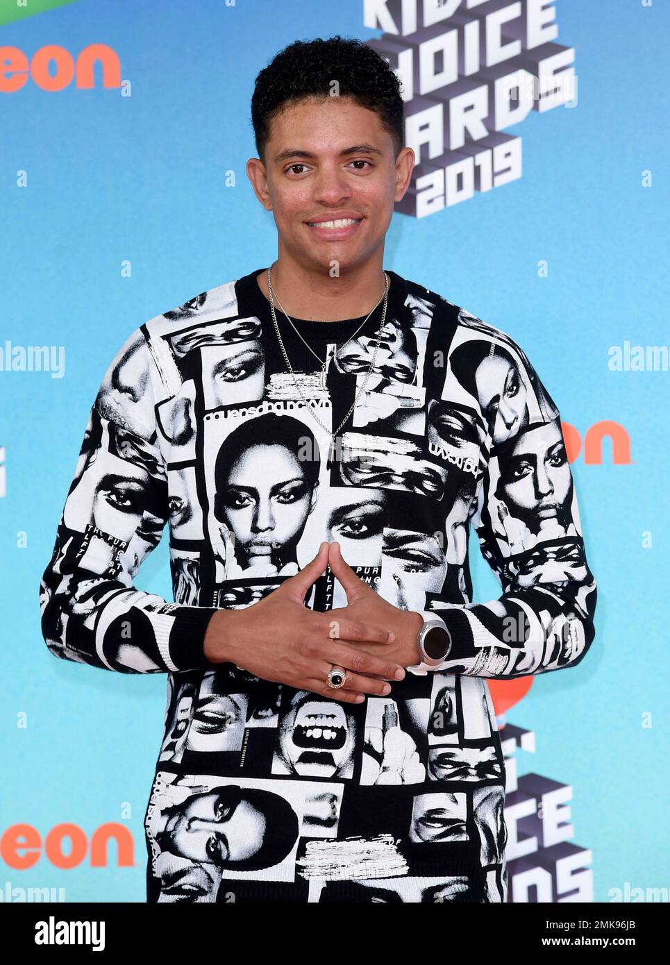 Brandon Broady arrives at the Nickelodeon Kids' Choice Awards on ...