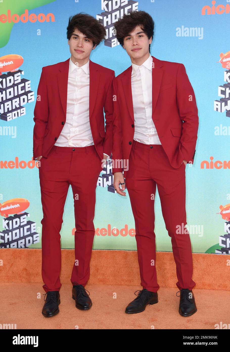 Alex Stokes, left, and Alan Stokes arrive at the Nickelodeon Kids ...