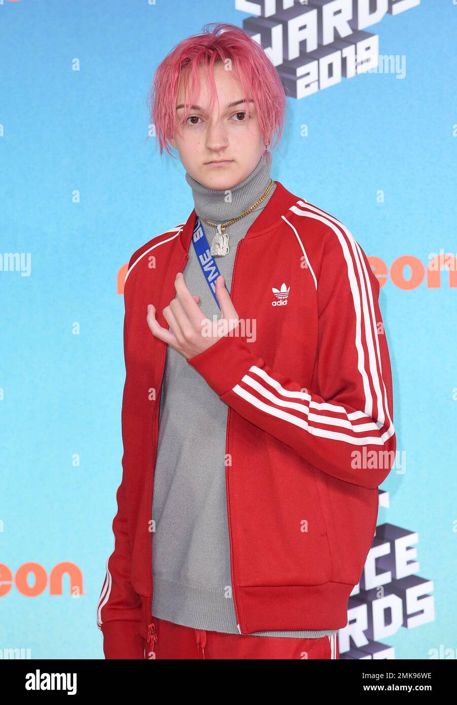 Russell Horning arrives at the Nickelodeon Kids' Choice Awards on ...