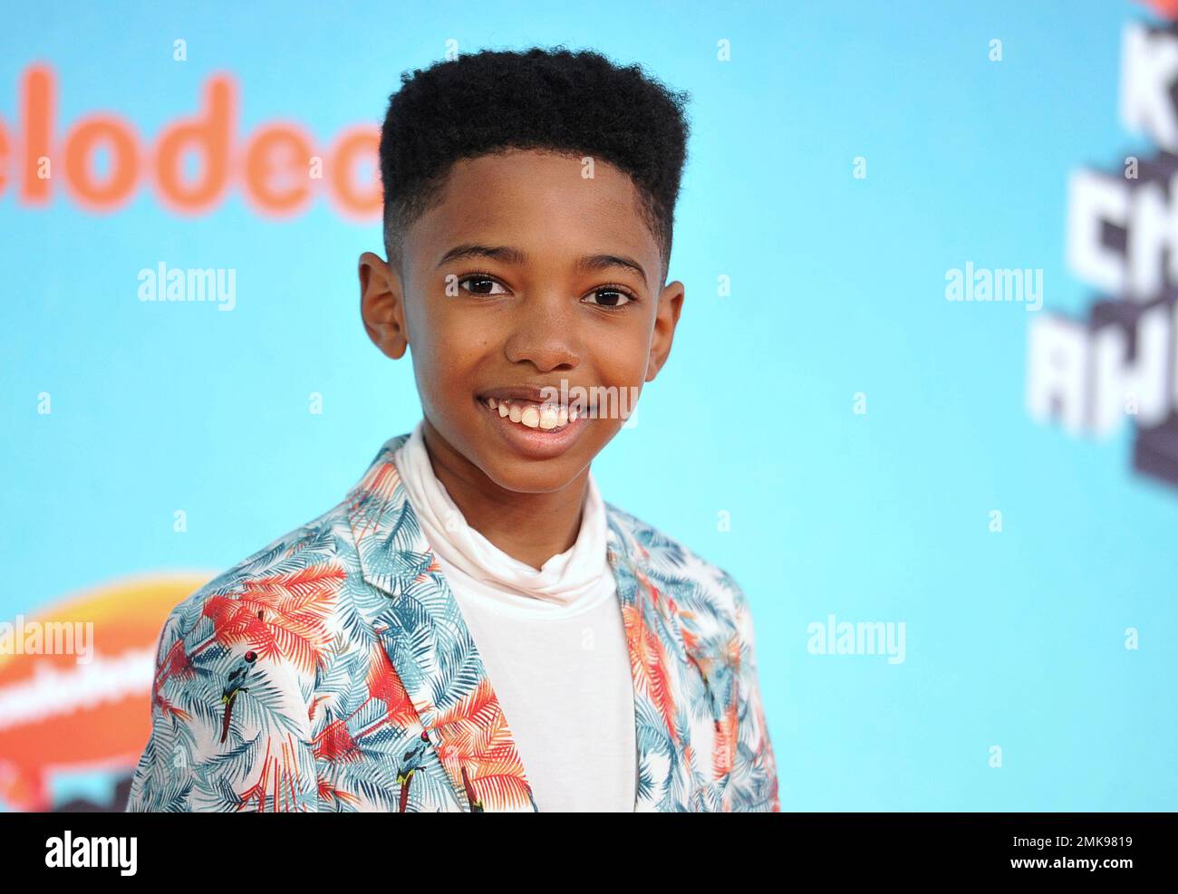 Seth Carr arrives at the Nickelodeon Kids' Choice Awards on Saturday ...