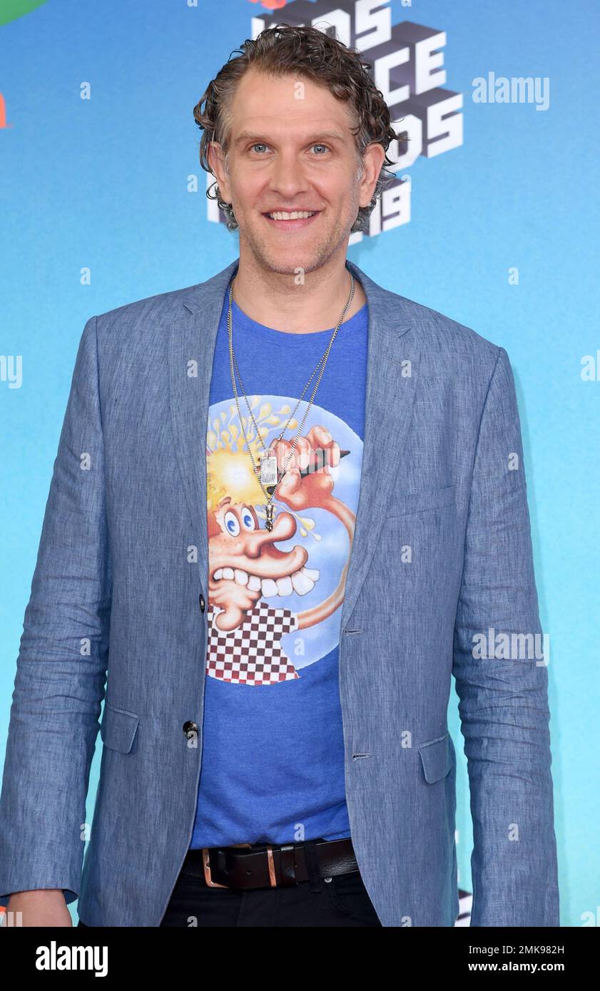 Jeffrey Nicholas Brown arrives at the Nickelodeon Kids' Choice Awards ...