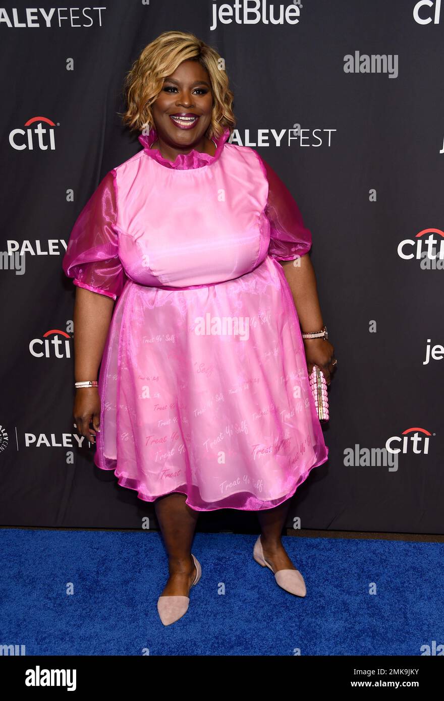 Retta arrives at the "Parks and Recreation" 10th anniversary reunion ...