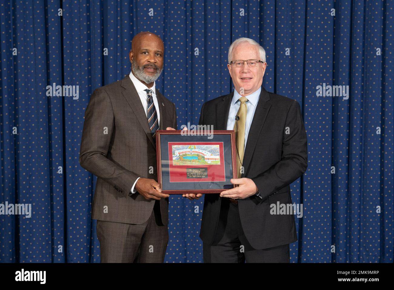 Plaque of appreciation hi-res stock photography and images - Alamy