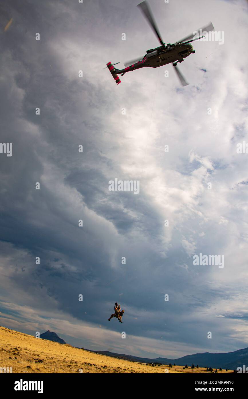 U.S. Air Force pararescuemen from the 131st Rescue Squadron, 129th ...