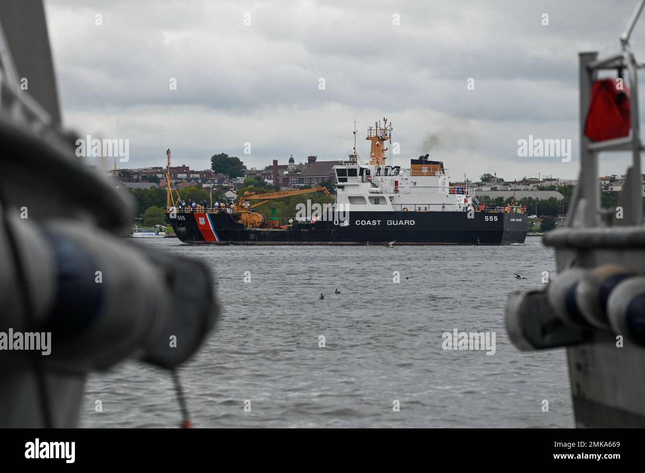 Coast Guard Cutter James Rankin passes by Fort McHenry on its way into ...