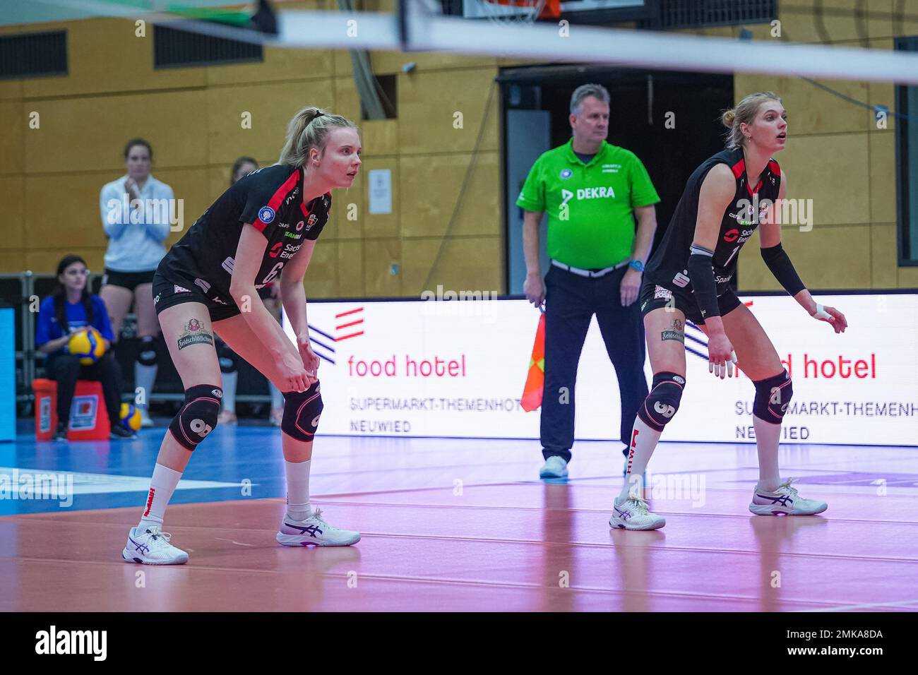 Jennifer janiska hi-res stock photography and images - Alamy