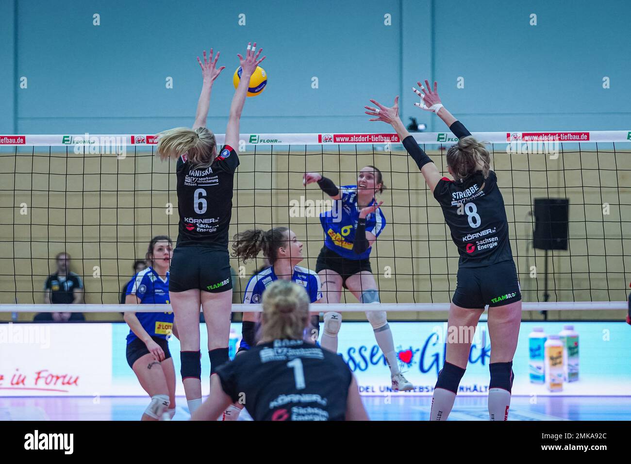 Jennifer fuchs hi-res stock photography and images - Alamy