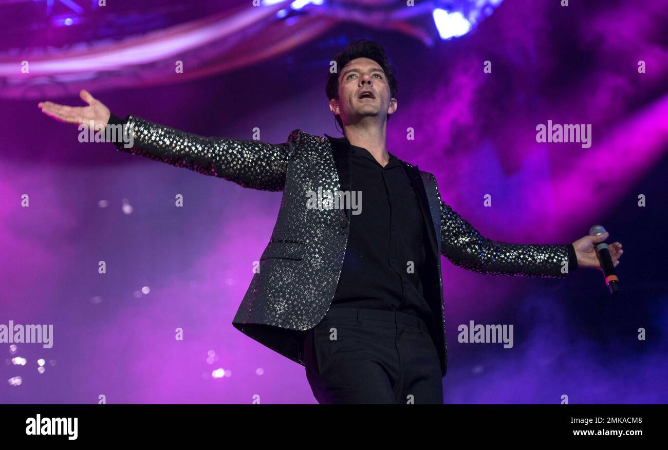 Singer Leonardo de Lozanne of band Fobia performs during the Vive ...