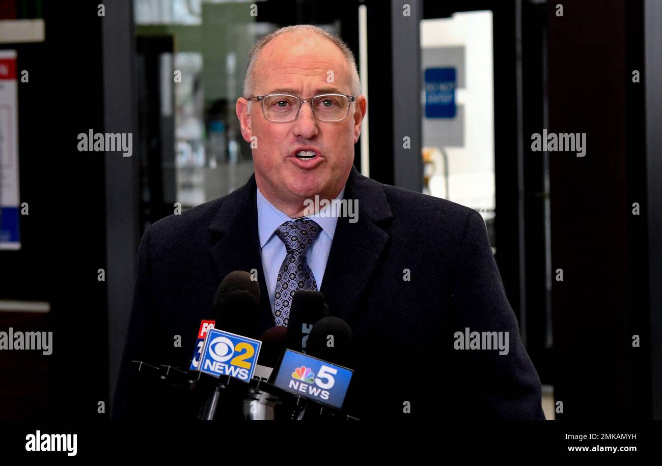 R. Kelly's defense attorney, Steve Greenberg, speaks with reporters at ...