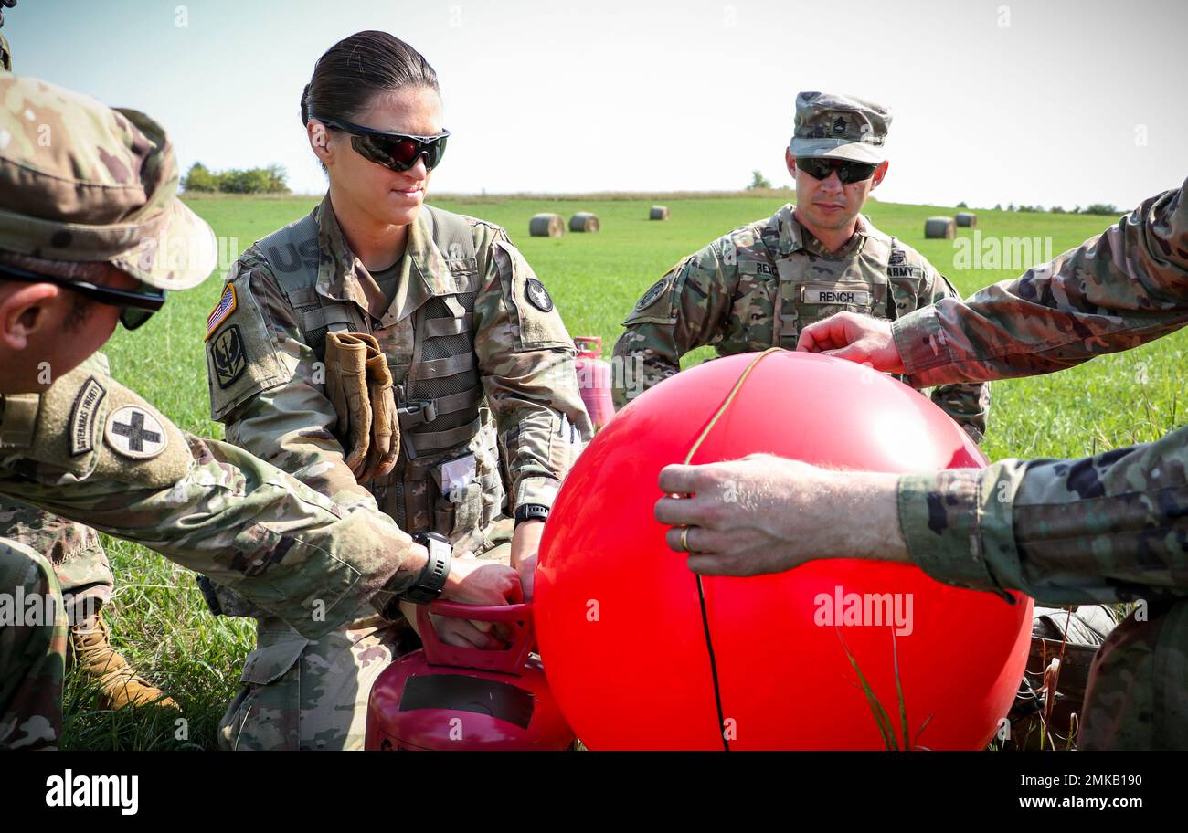 Sling drift hi-res stock photography and images - Alamy