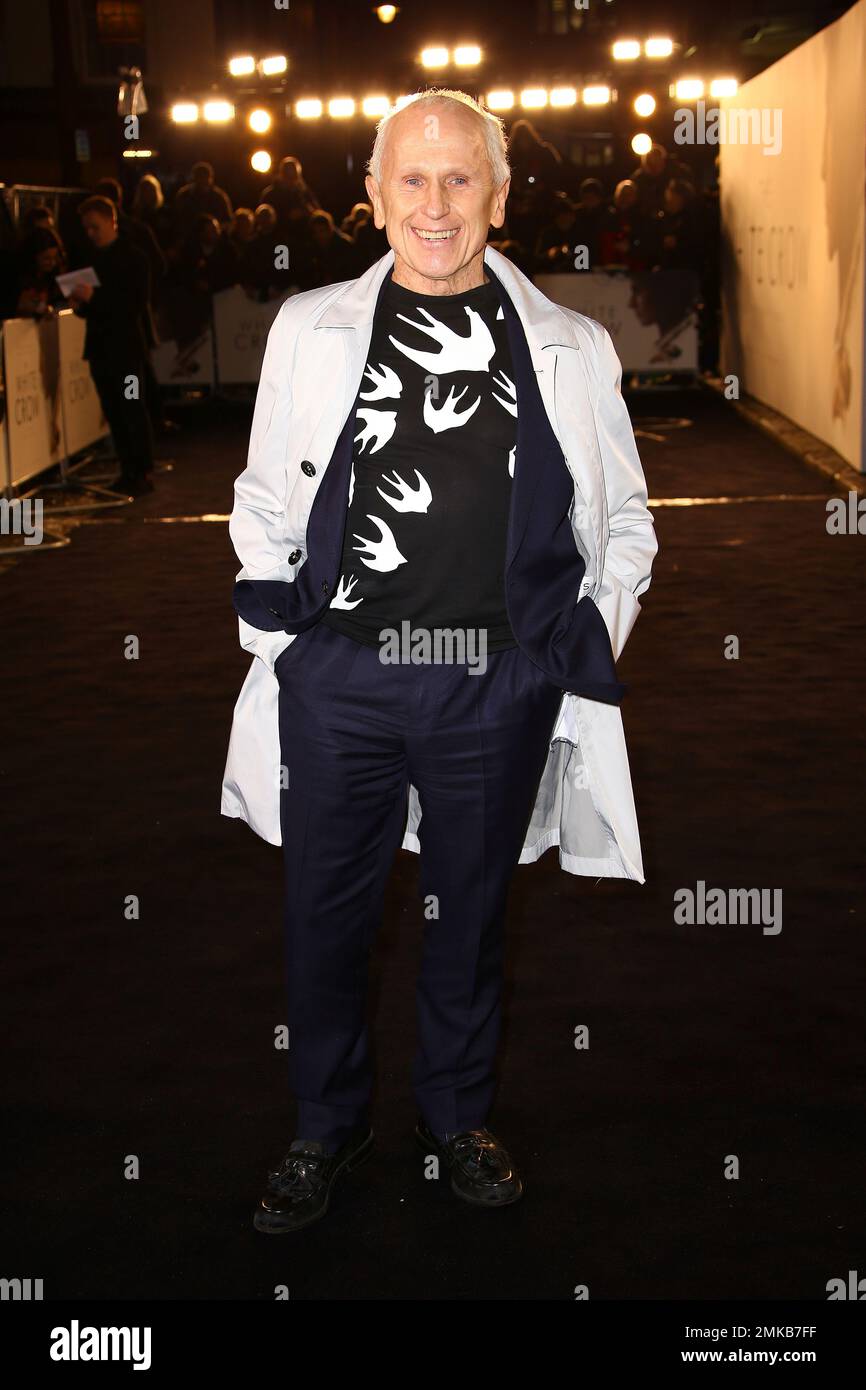 Wayne Sleep poses for photographers upon arrival at the premiere of ...