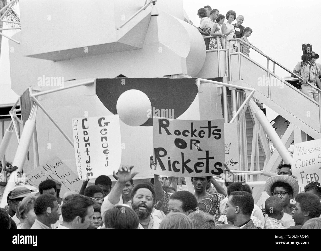 A small group of demonstrators, led by Hosea Williams and the Rev. Ralph Abernathy, stage a ...