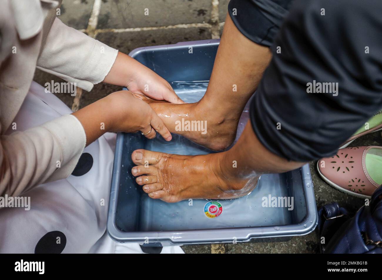 Mother's day wash feet hi-res stock photography and images - Alamy