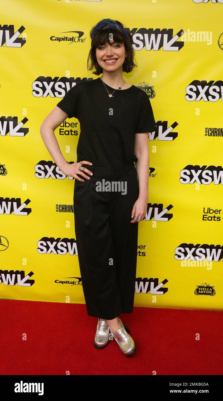 Imogen Poots arrives for the world premiere of "The Art of Self-Defense ...