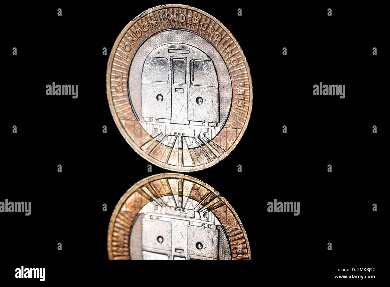 A UK £2 coin issued by the Royal Mint to commemorate the London ...