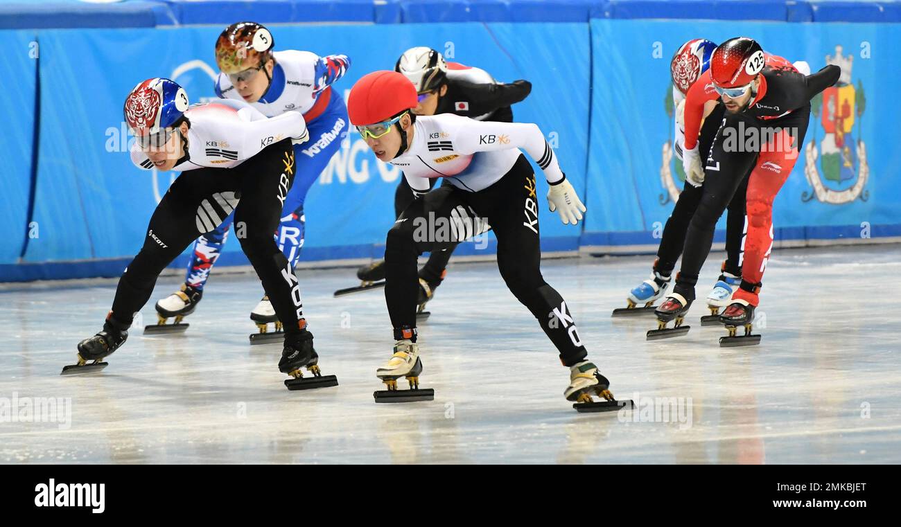 South Korea's Dae Heon Hwang and Hyo Jun Lim compete during the men's ...