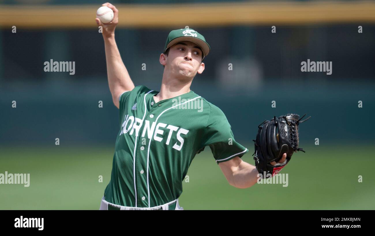Sacramento State pitcher Scott Randall delivers a pitch during an NCAA ...