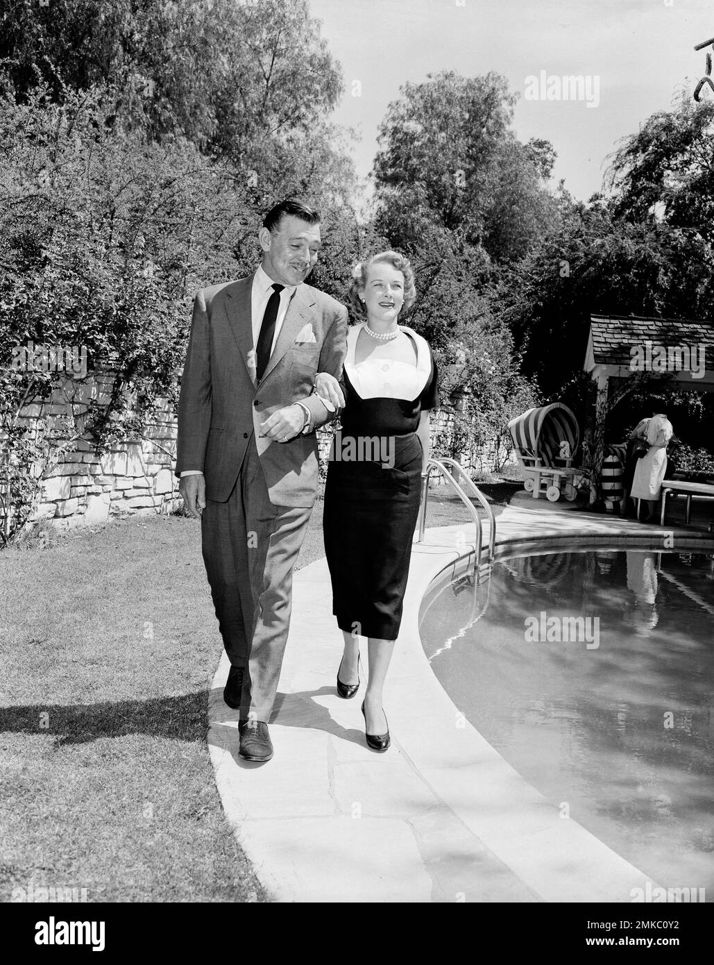 Film star Clark Gable and his new wife Kay Williams Spreckels stroll ...