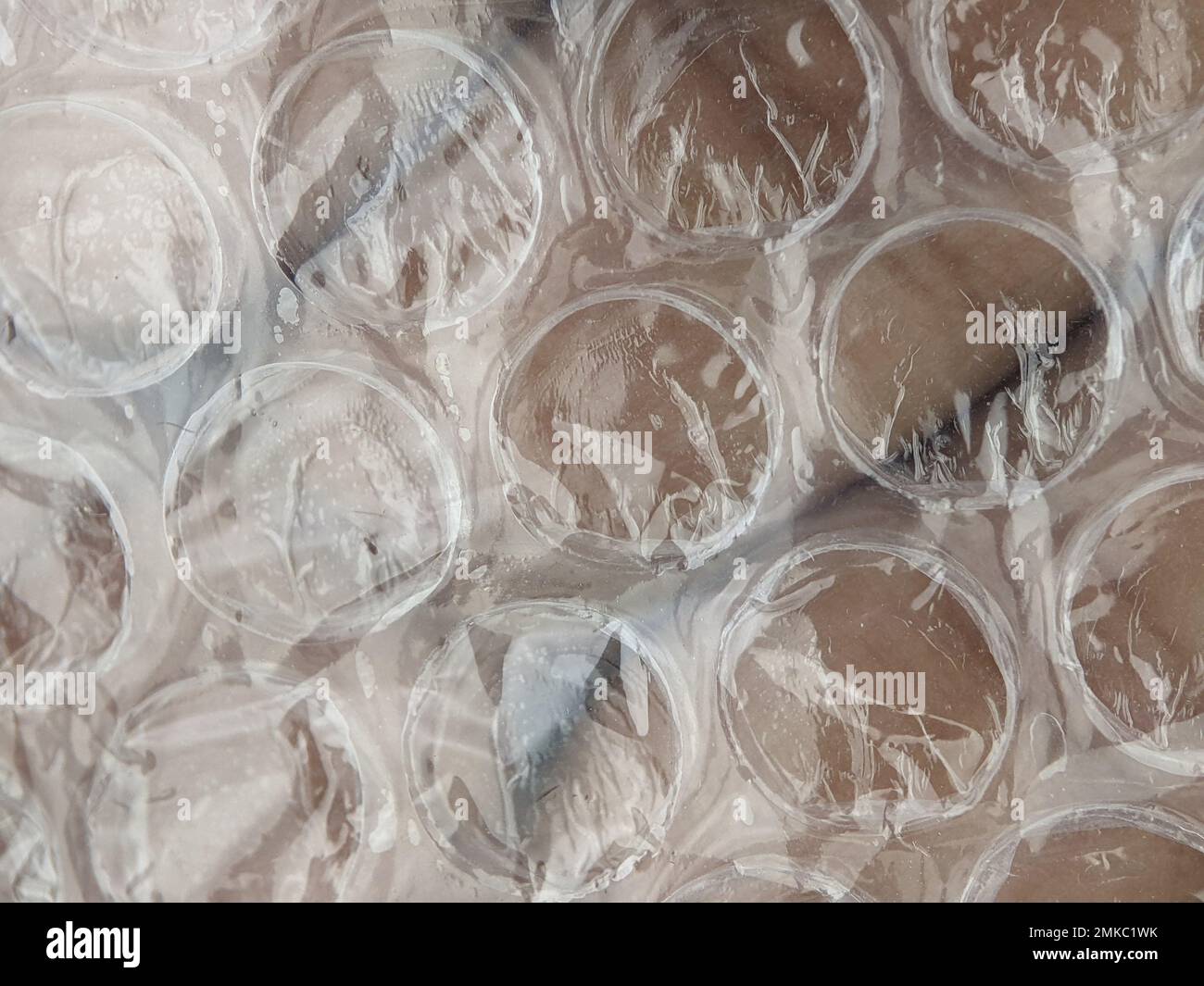 Bubble wrapping texture hi-res stock photography and images - Alamy